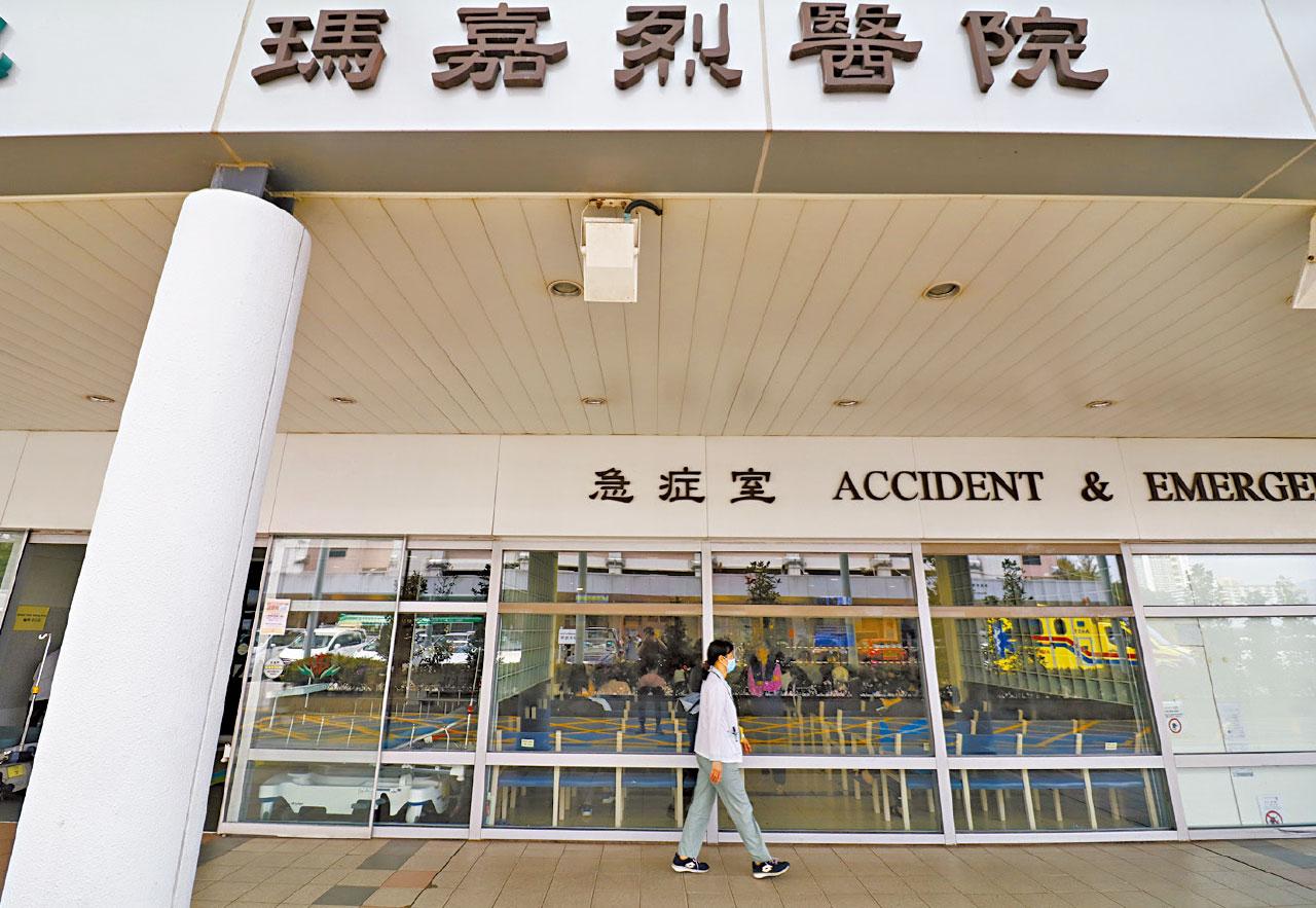 停車場斬人案｜葵芳邨男子遭兩刀手伏擊斬手 負傷跑50米外粥舖求救 | am730