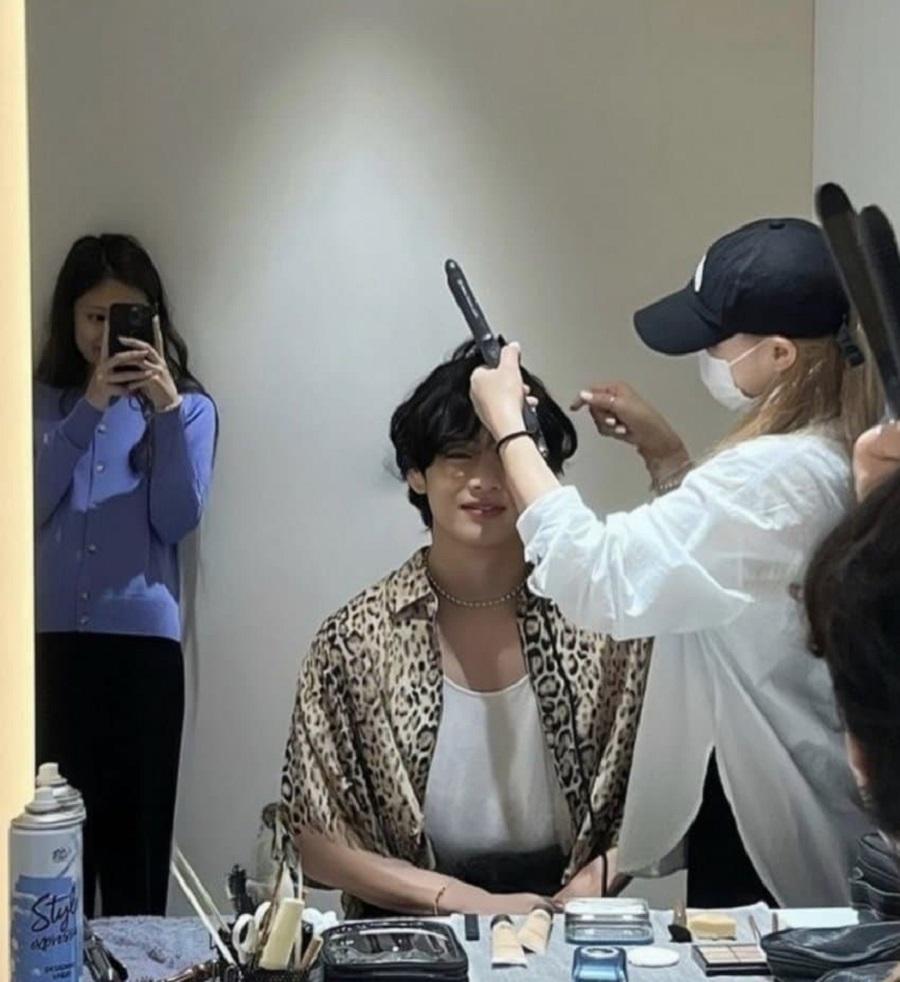 同框照流出 V@BTS再被爆約會Jennie@BLACKPINK | am730