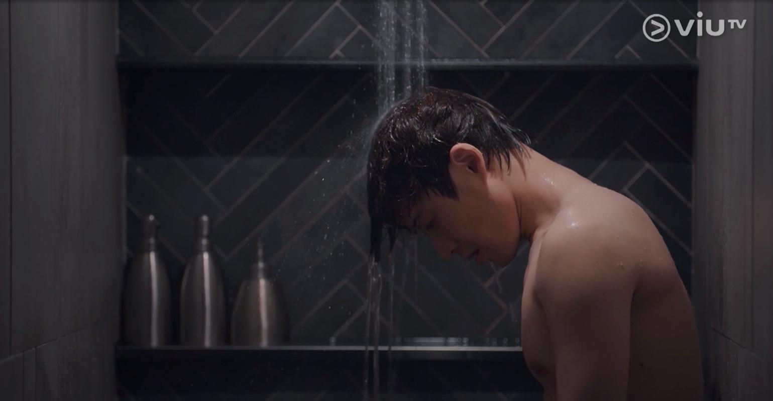 野人老師｜Frankie＠MIRROR露點出浴 與羅允芝再有親熱戲 | am730