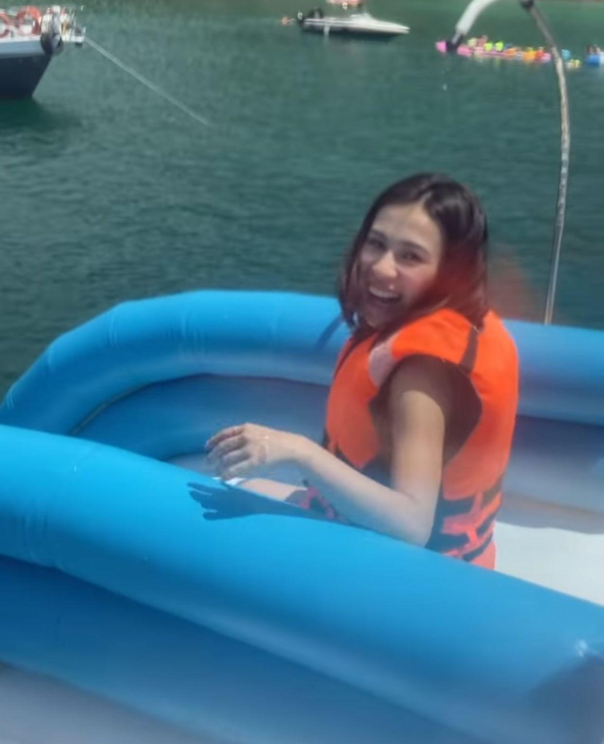 Winka@COLLAR性感升級 分享遊船河靚相 | am730