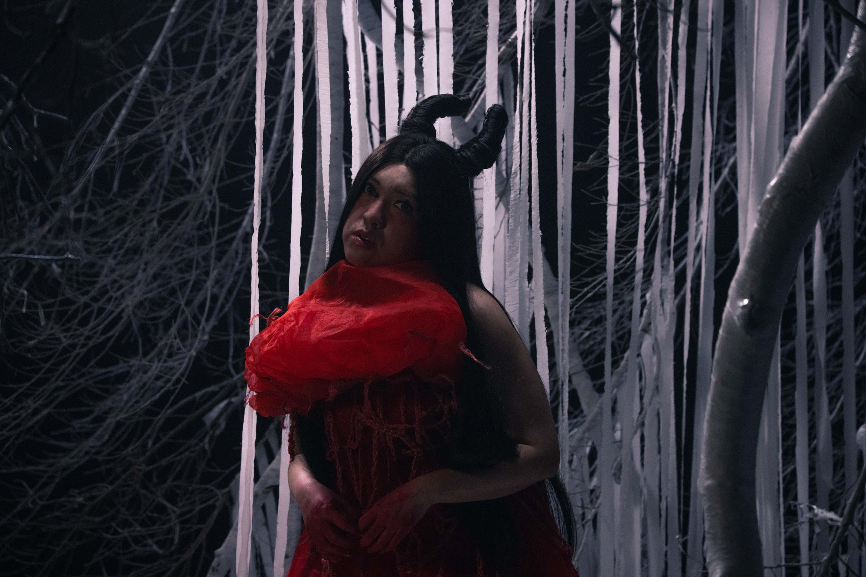 王菀之Serrini扮精靈 合體拍MV | am730