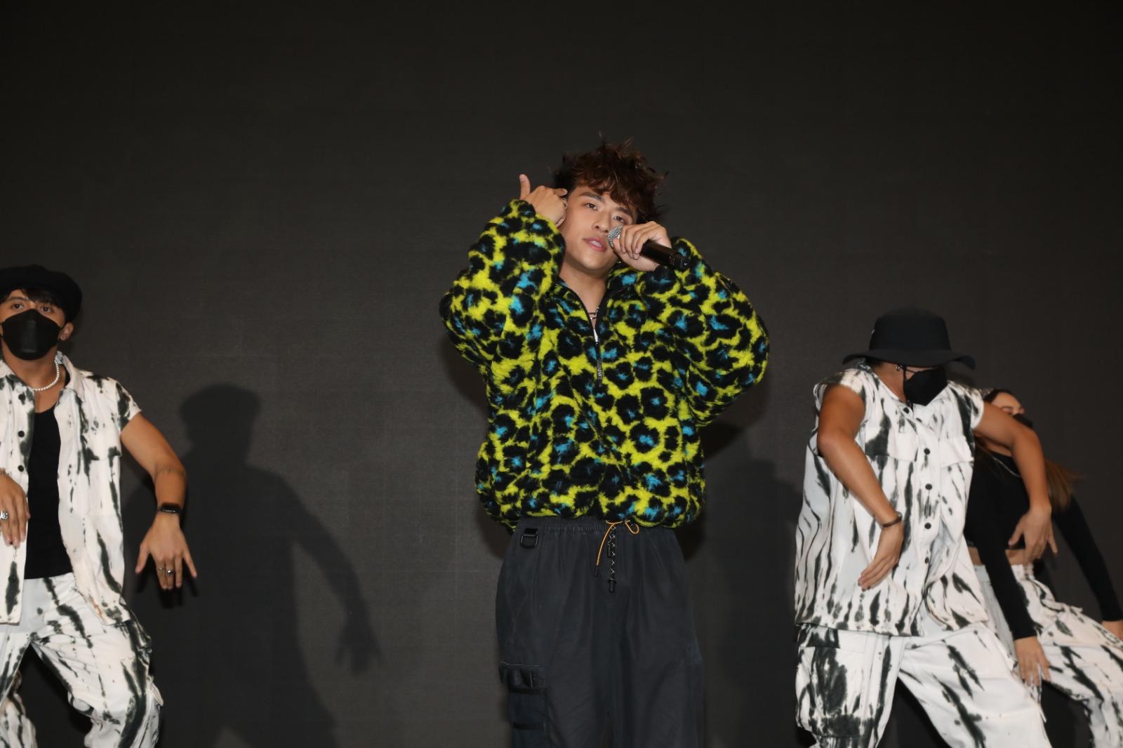 欣宜現身沙田為MV作全球首播 替師弟ANSONBEAN預祝22歲生日 | am730