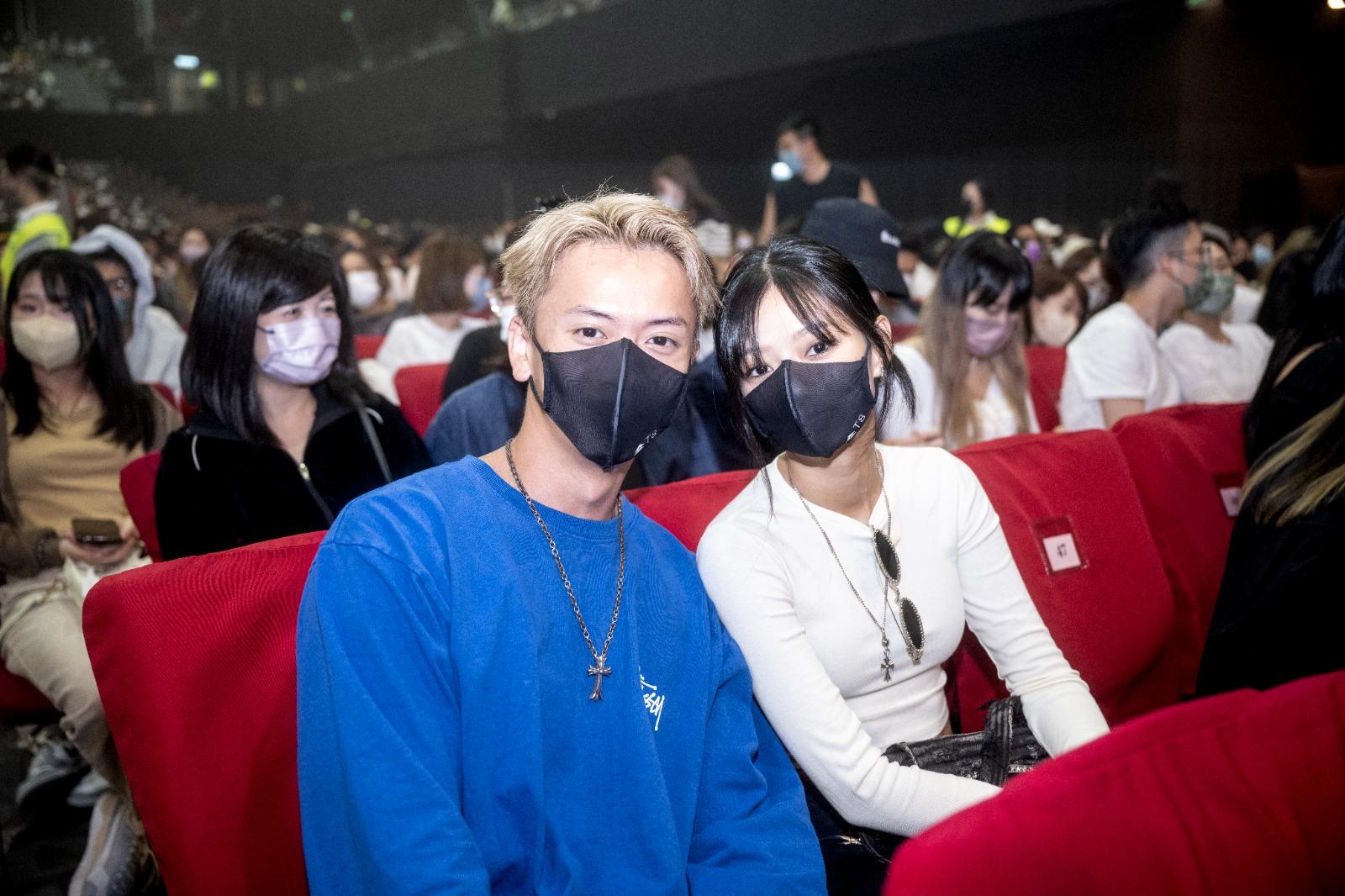 湯令山演唱會｜噴假銀紙自爆銀行戶口多幾個零 邀Day@COLLAR站台合唱 | am730