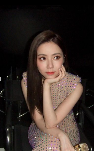 傳 G.E.M. 被內地電視台「雪藏」4年終解凍 兩折酬勞接綜藝節目 | am730