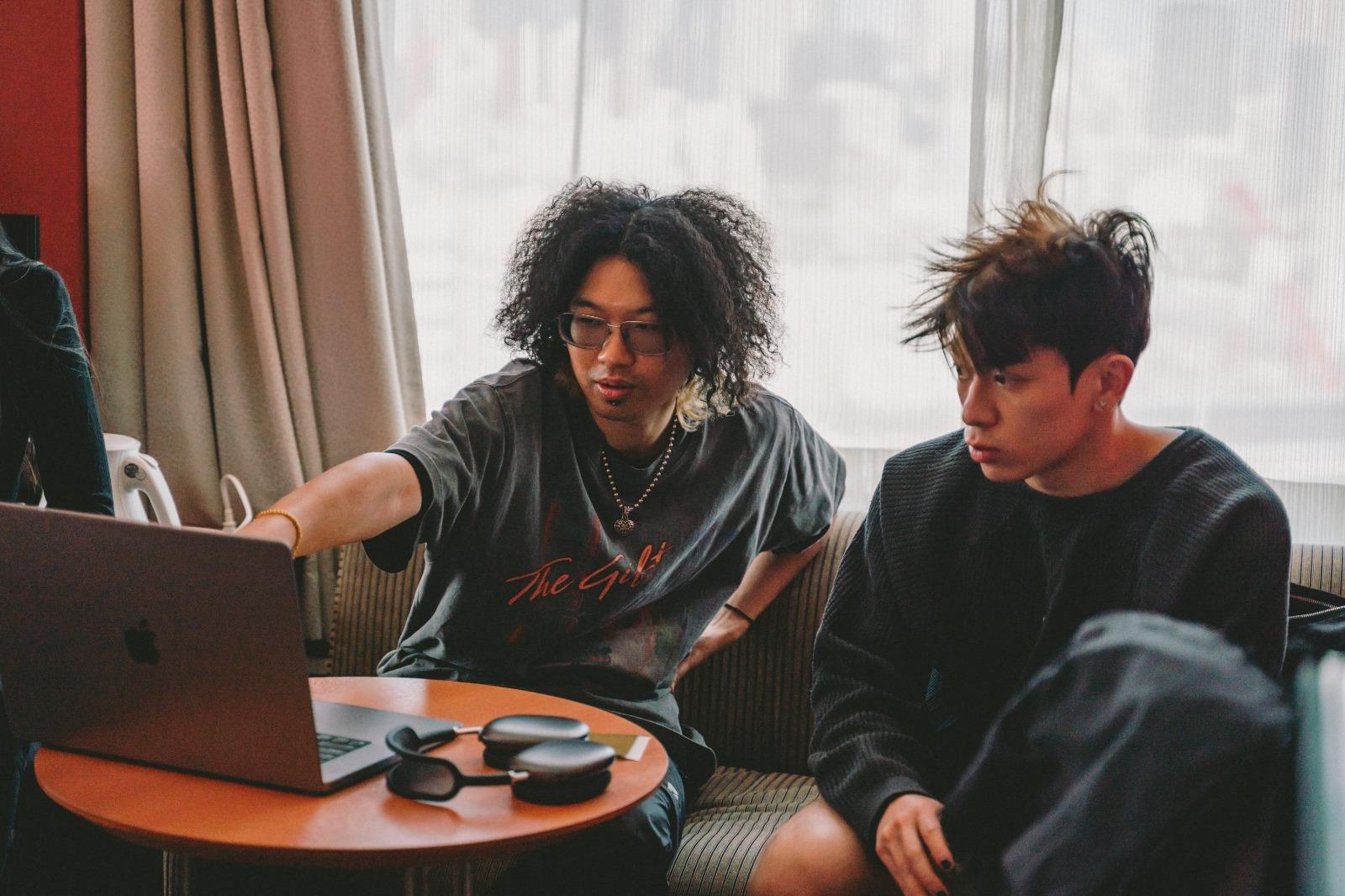 Tyson Yoshi成就解鎖 搵三上悠亞拍MV化身恐怖情人 | am730