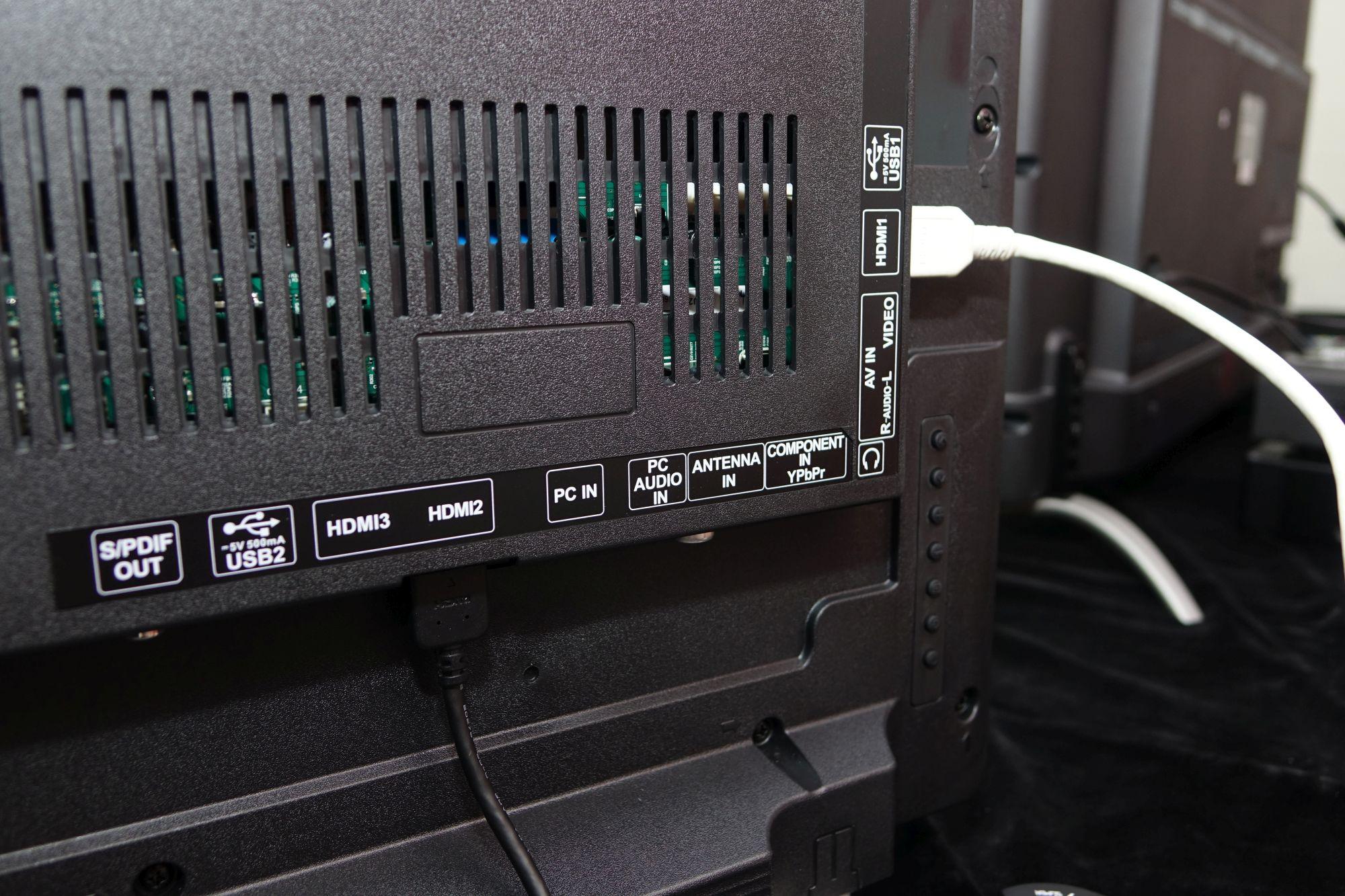 42吋JVC 5系電視 煲劇夠平 | am730