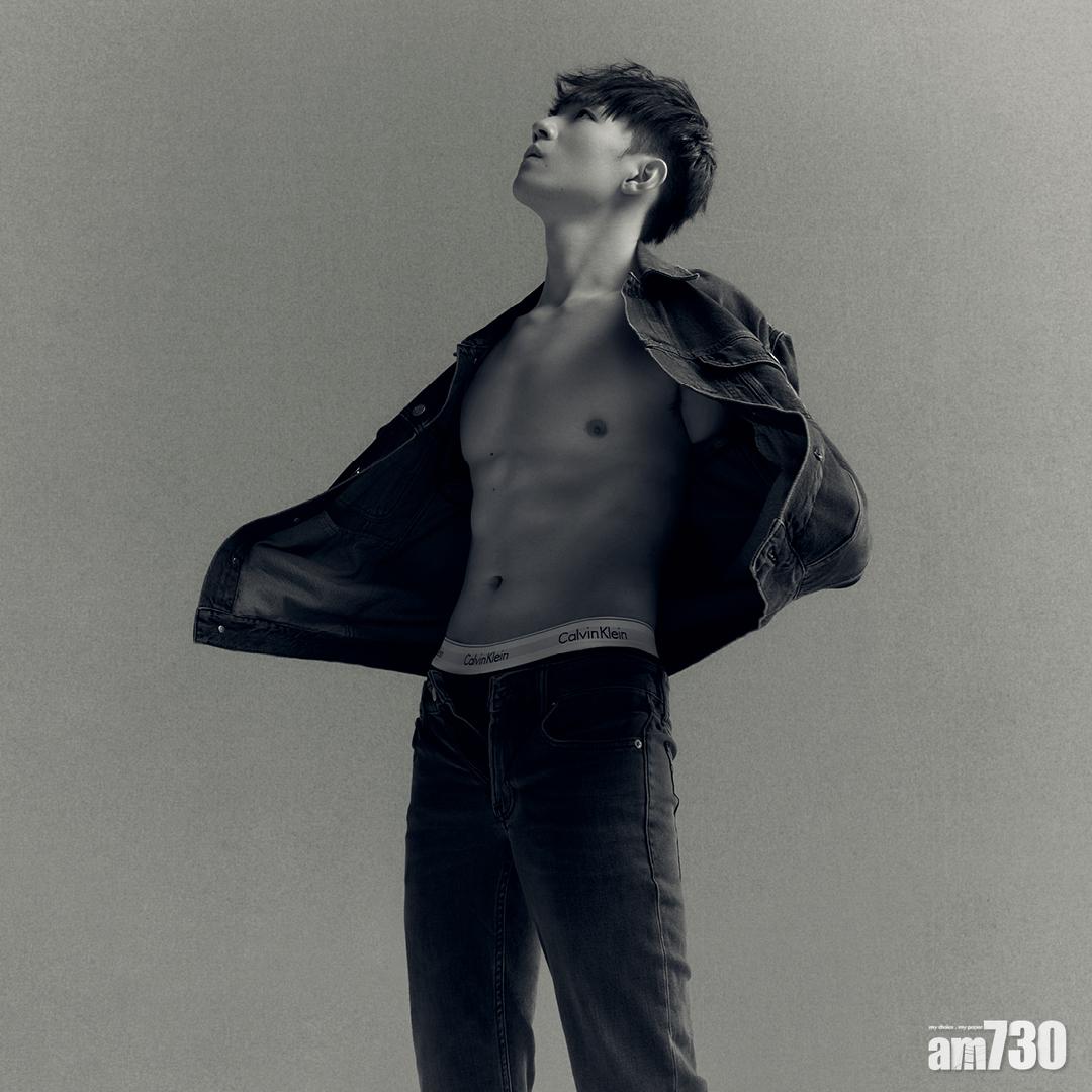 多相｜陳卓賢Ian接力教主Anson Kong拍內褲廣告 限量專屬手帶供Hellosss換購 | am730