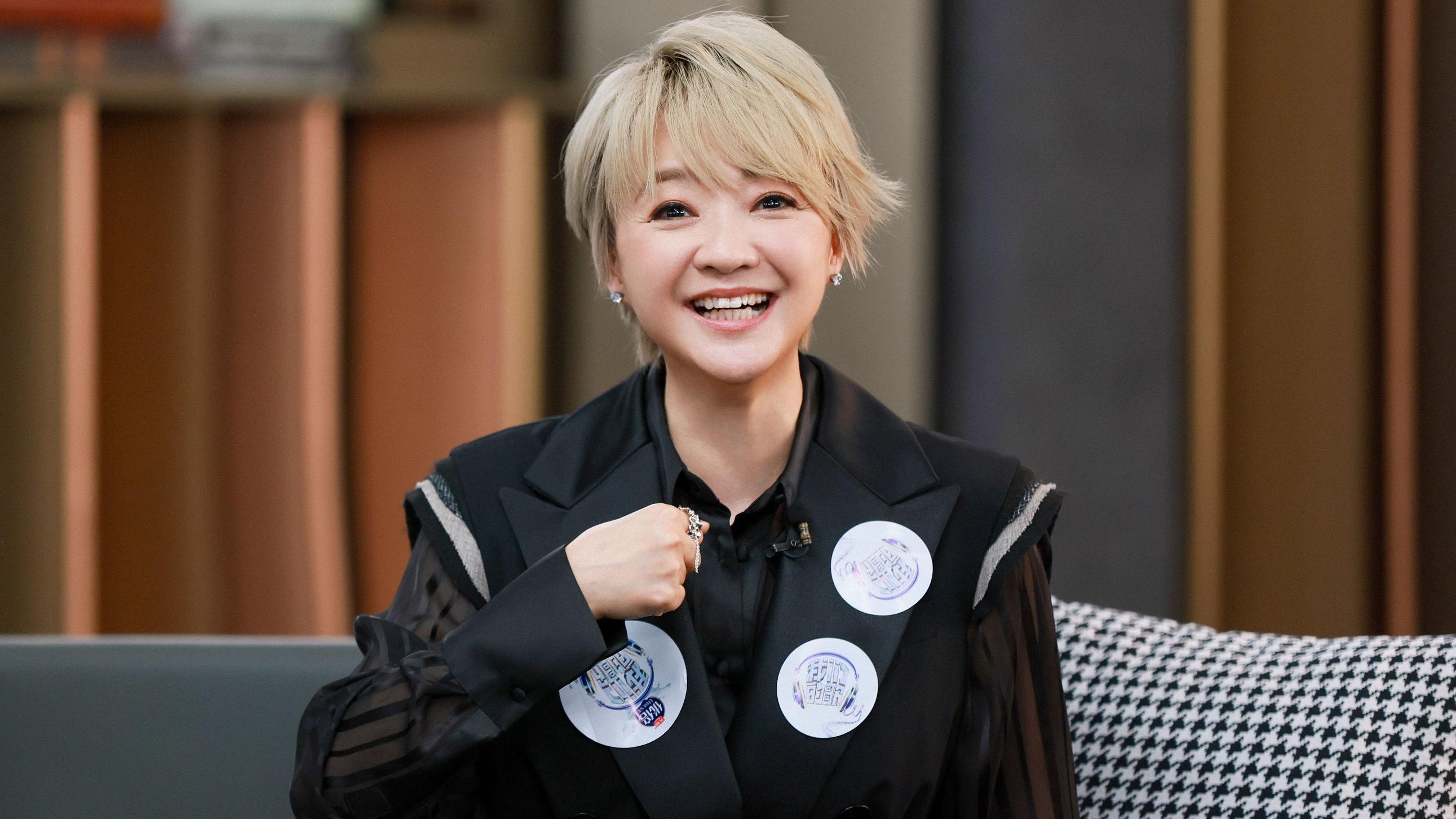 陳慧嫻加盟《我們的歌4》狀態大勇 容祖兒 Twins 李克勤拍片撐場 | am730